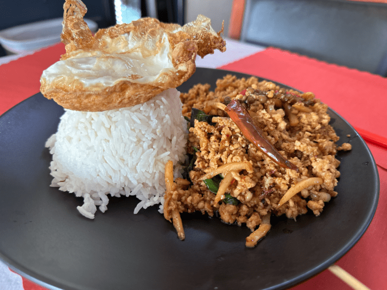 Klom Klom by PJ’s Thai now open Midtown Savannah - Eat It & Like It